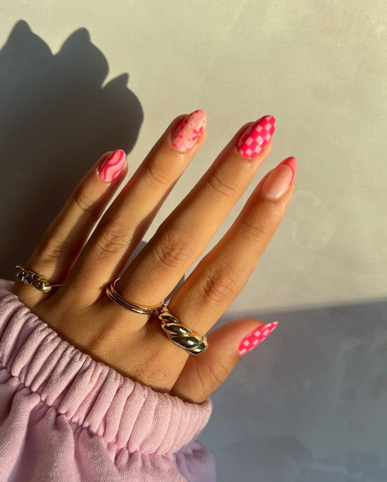 30+ Seriously Cute Pink Nail Designs For The Girly Girls - Haul of Fame