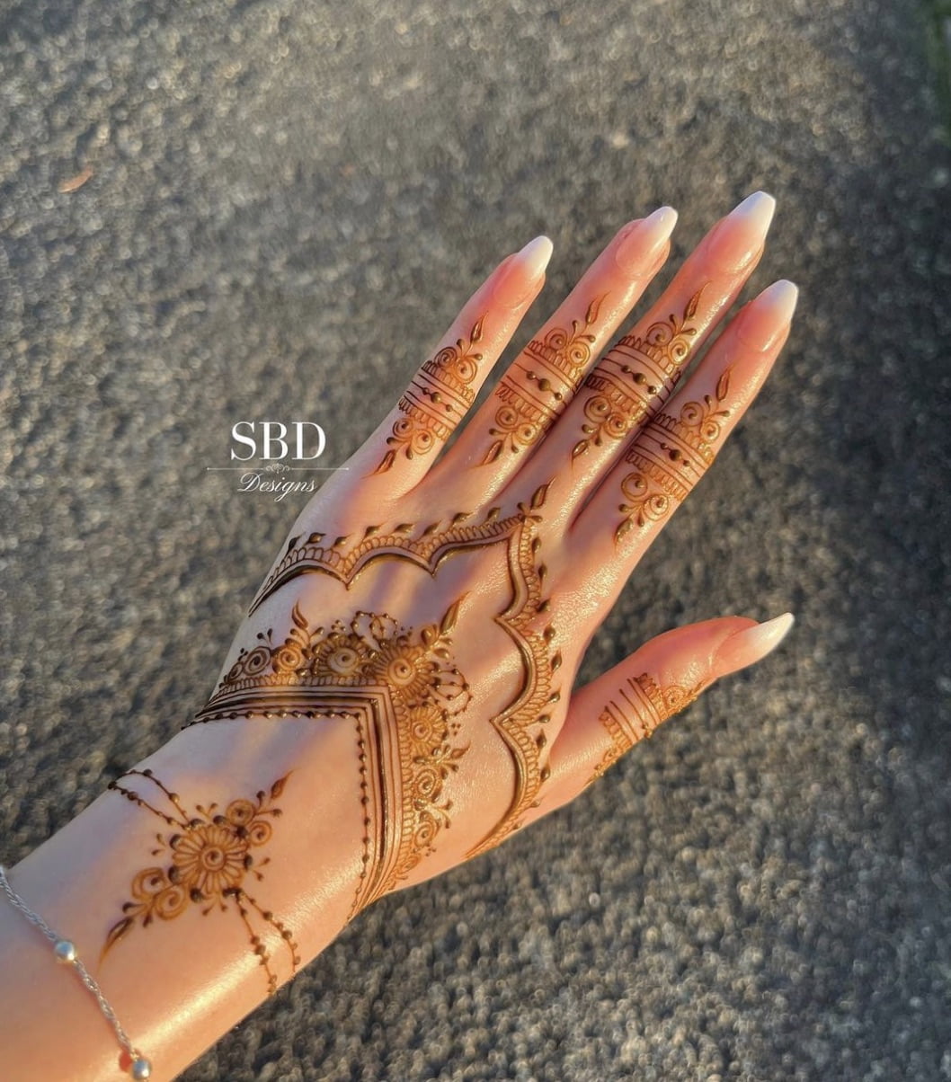 40+ Beautiful Mehndi Designs For Eid, Brides & Parties - Haul of Fame